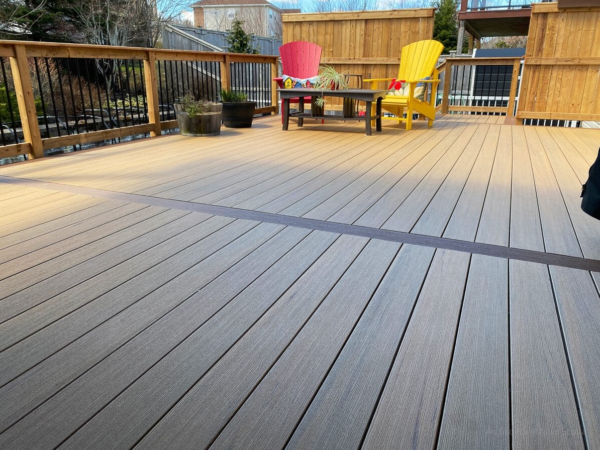 Composite & Vinyl (PVC) Decks